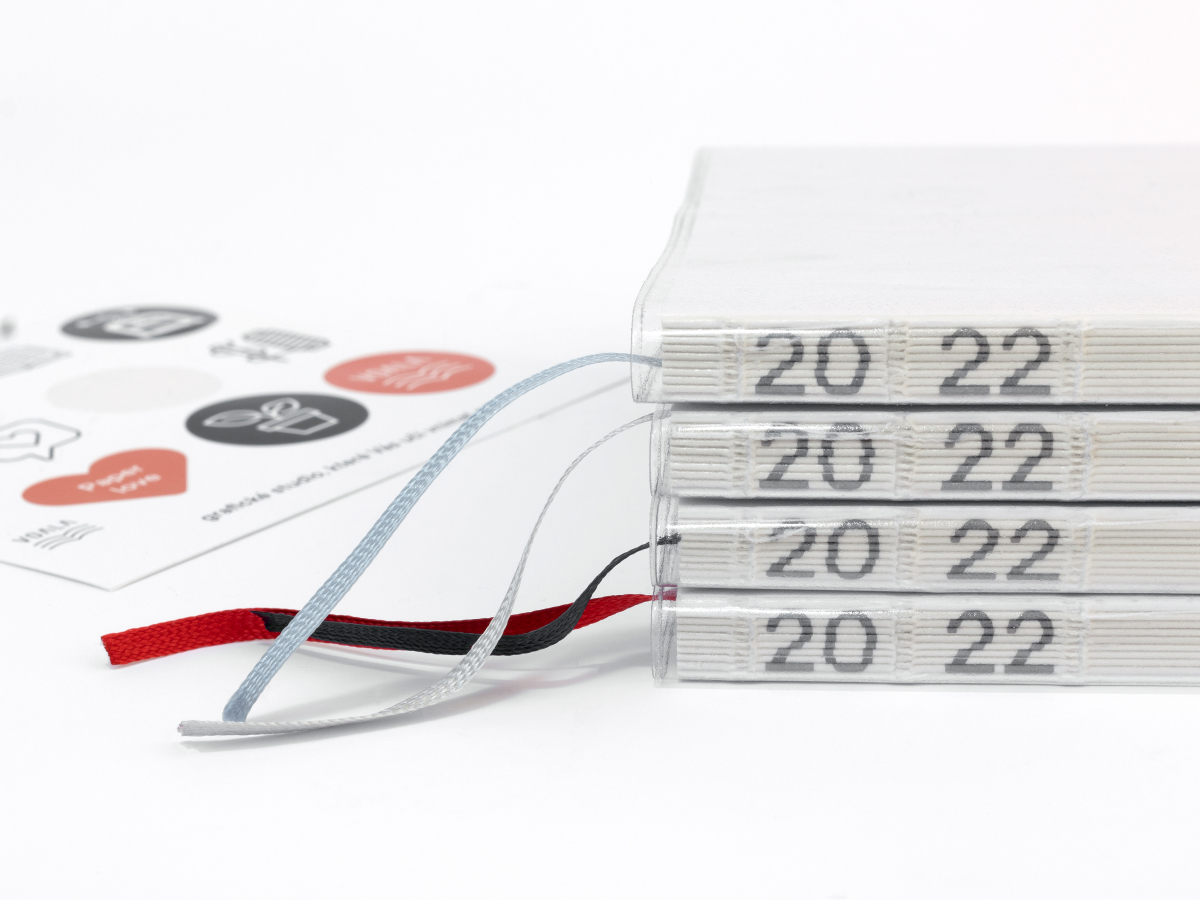 Transparent cover diary 2021 – Voala